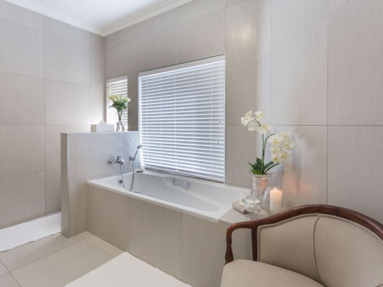 Captains Room - Ocean Watch Guest House